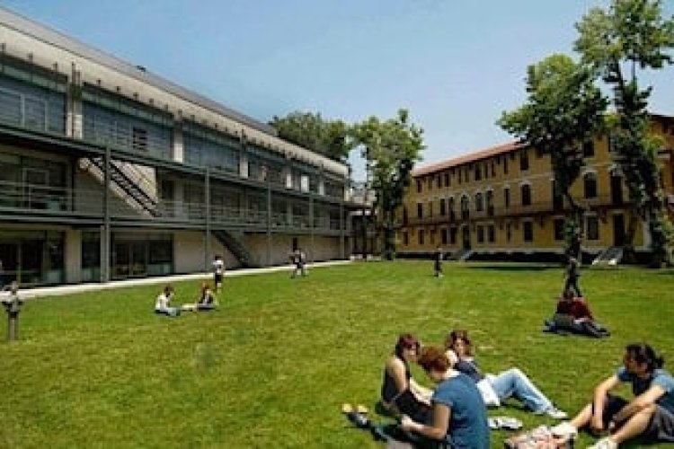 Observation of triple J/psi meson production in proton-proton ...